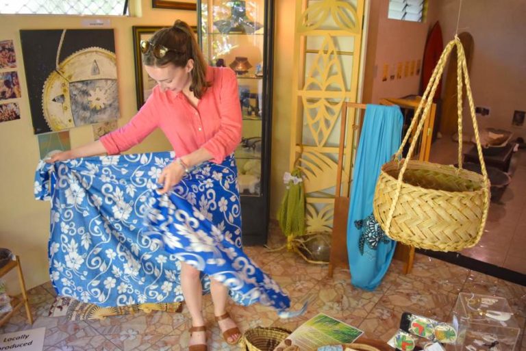 Tongan Etiquette: Tonga Customs & Traditions - Tonga Pocket Guide