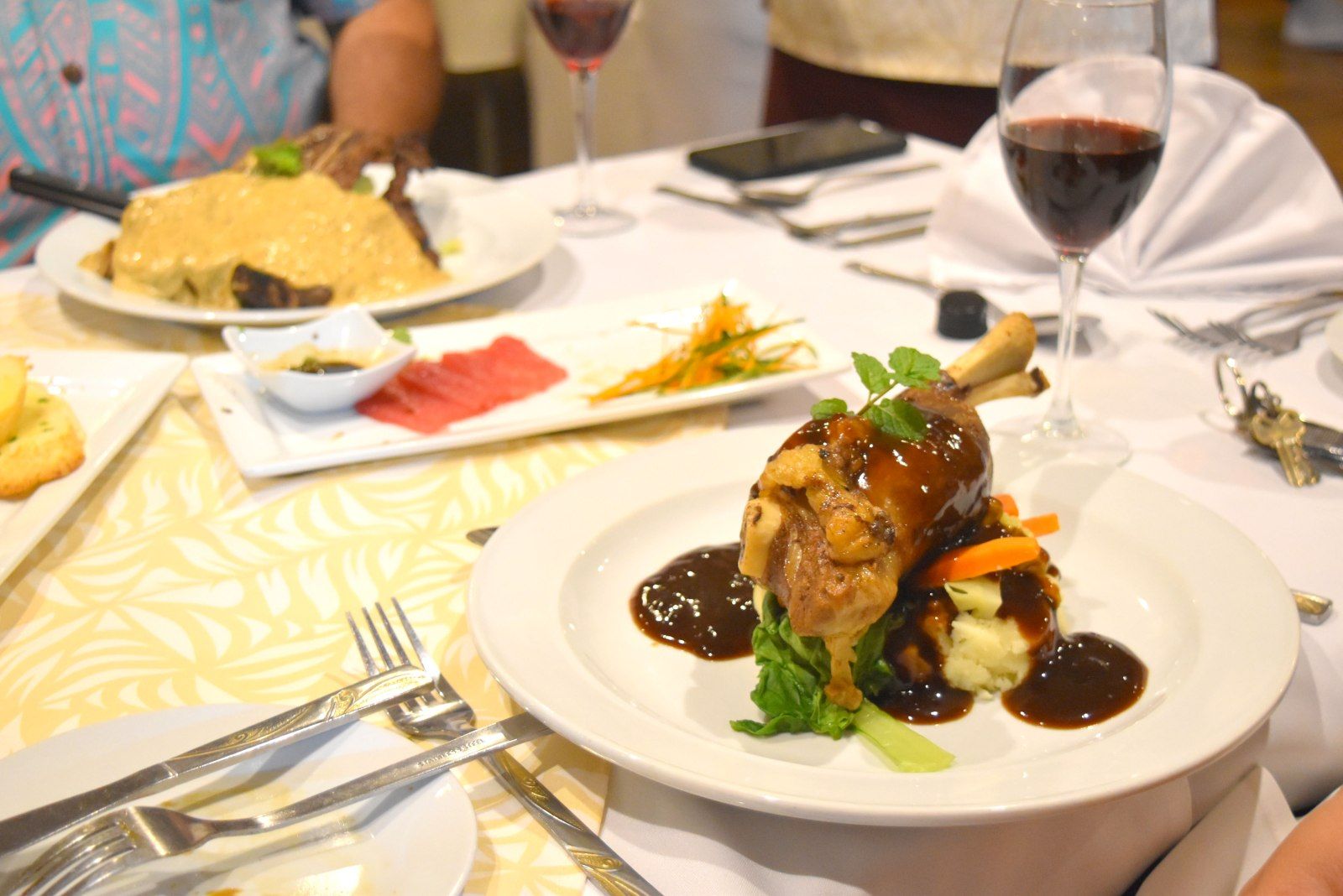 20 BEST Restaurants on Tongatapu 🍨 [2025] - Tonga Pocket Guide