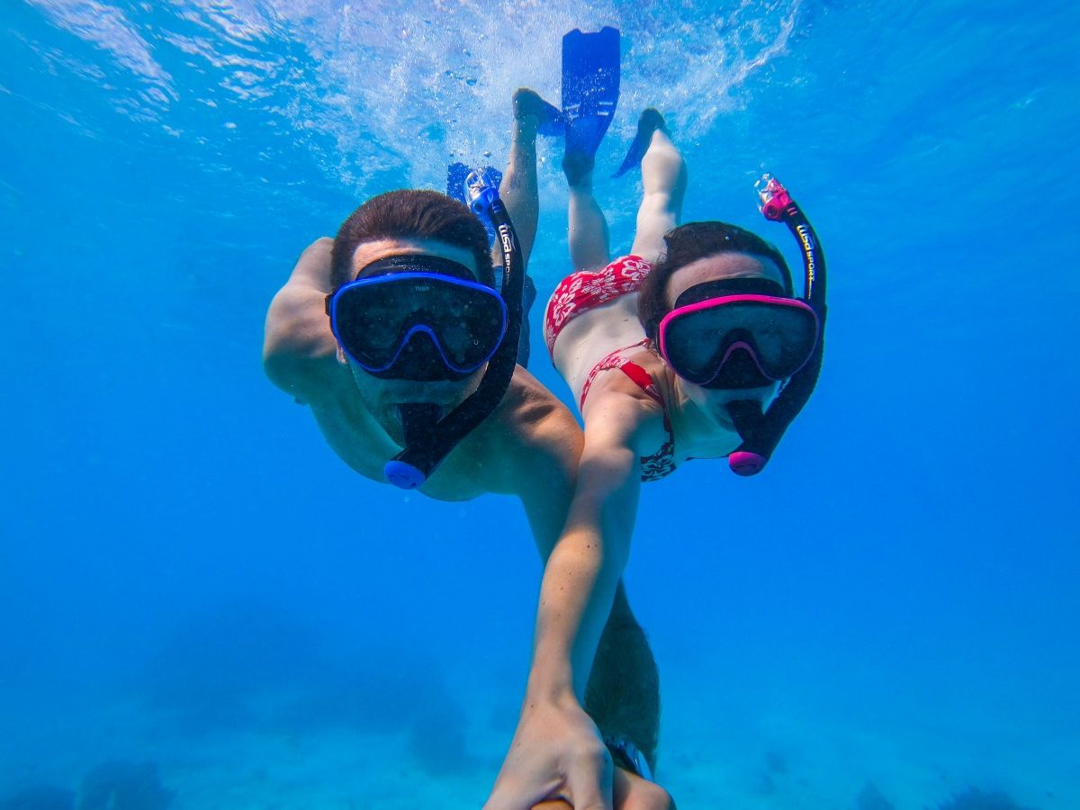 10 Travel Gadgets & Accessories for a Tropical Holiday - Tonga Pocket Guide